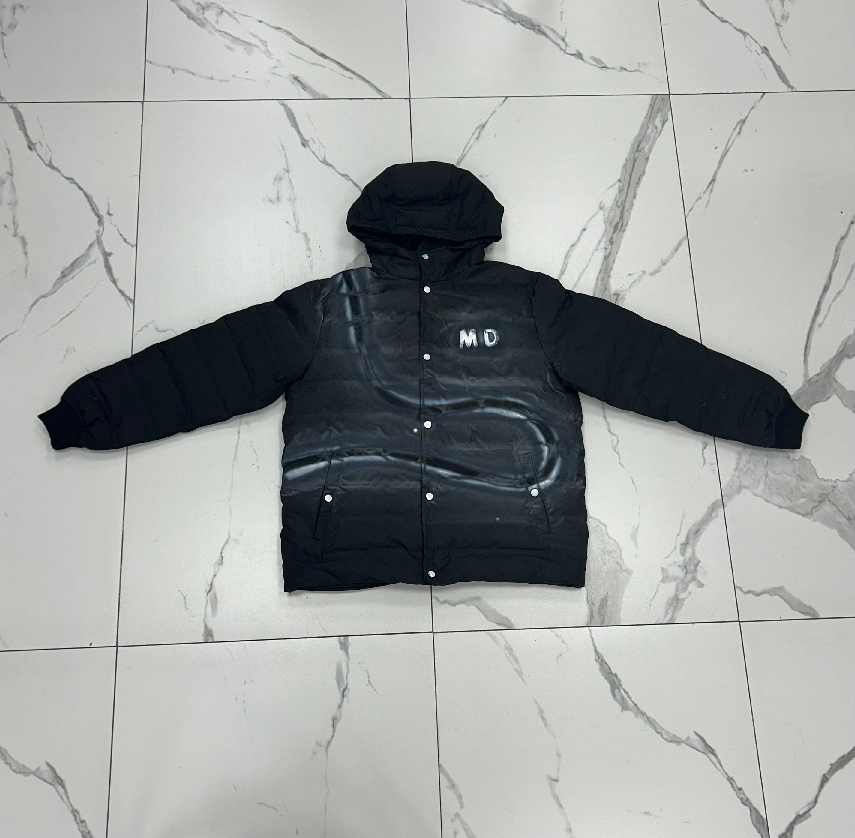 Making Displays Puffer Jacket "Black/White" – The Vault 215
